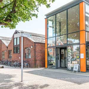 Wimbledon College of Arts | FORMA show - meet the world's leading art ...